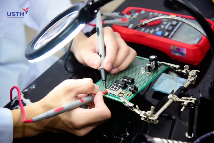 USTH đào tạo ngành Công nghệ vi mạch bán dẫn từ năm 2024