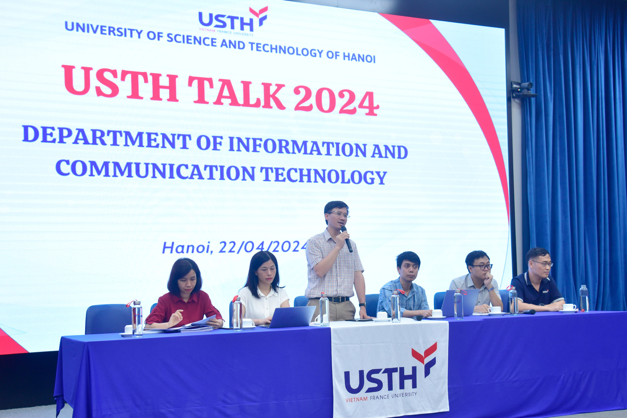 Sinh viên - Trường Đại học Khoa học và Công nghệ Hà Nội (USTH)